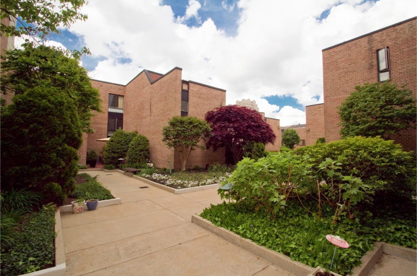 Penn's Landing Square Condos - The Center City Condos Sales Team